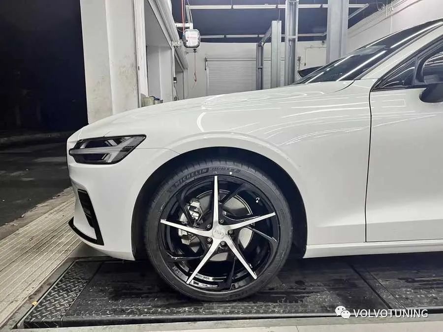 新款V60改装轮毂 - 中国沃尔沃改装网