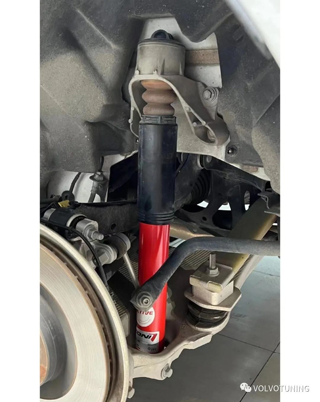 新XC60改装KONI变色龙 - 中国沃尔沃改装网